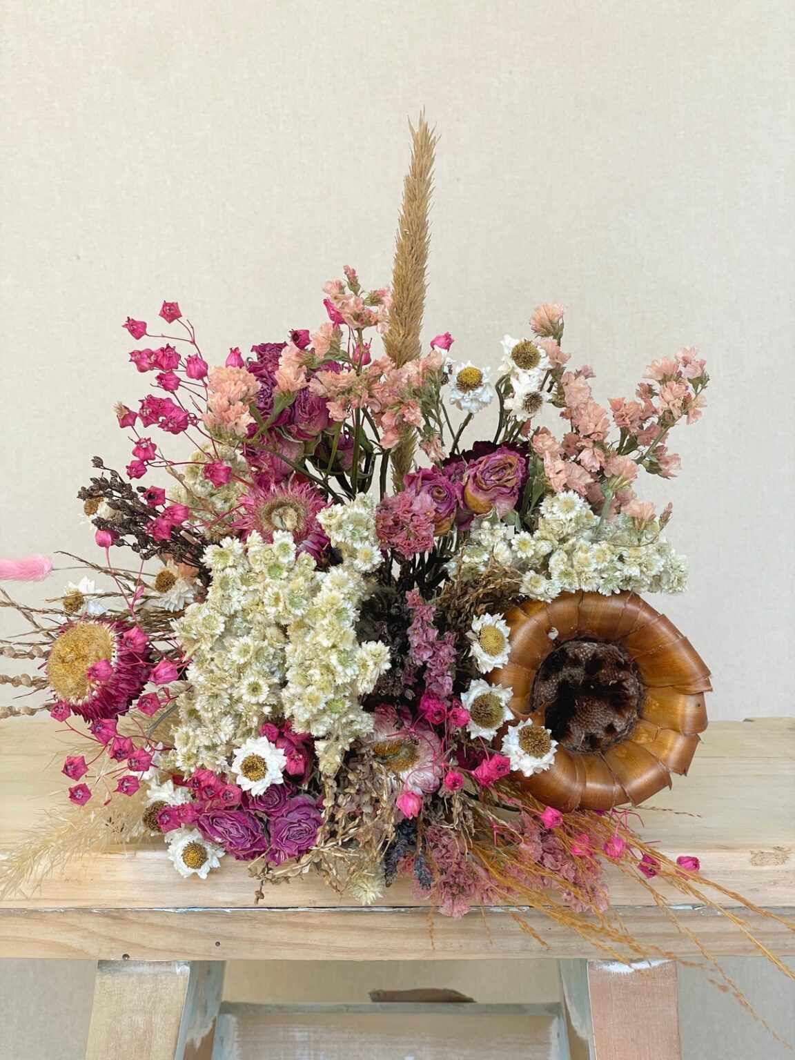 Flores naturales secas para decorar cualquier espacio.